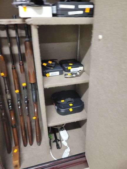 Timber Ridge by Liberty model D-23 gun safe/ CONTENTS NOT INCLUDED ...