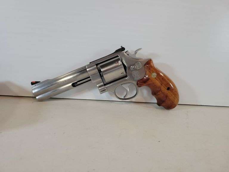 Smith & Weston model of 1989 357 mag revolver/ with box - Kaufman ...