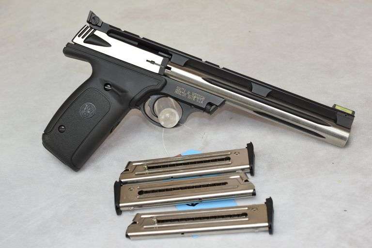 Smith & Wesson Mod 22 A1 Cal .22 LR - Kaufman Realty & Auctions