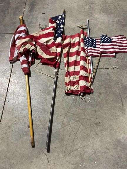Lot of American Flags - Kaufman Realty & Auctions