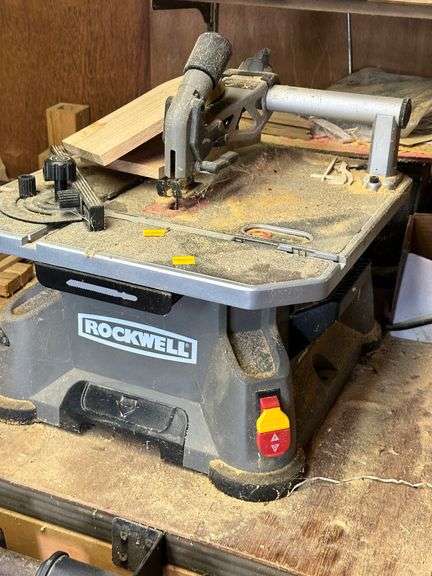 Rockwell Blade Runner Scroll Saw - Kaufman Realty & Auctions