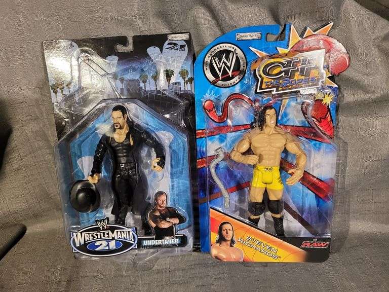 WWE ACTION FIGURES (2)- NIB- STEVEN RICHARDS & THE UNDERTAKER - Kaufman ...