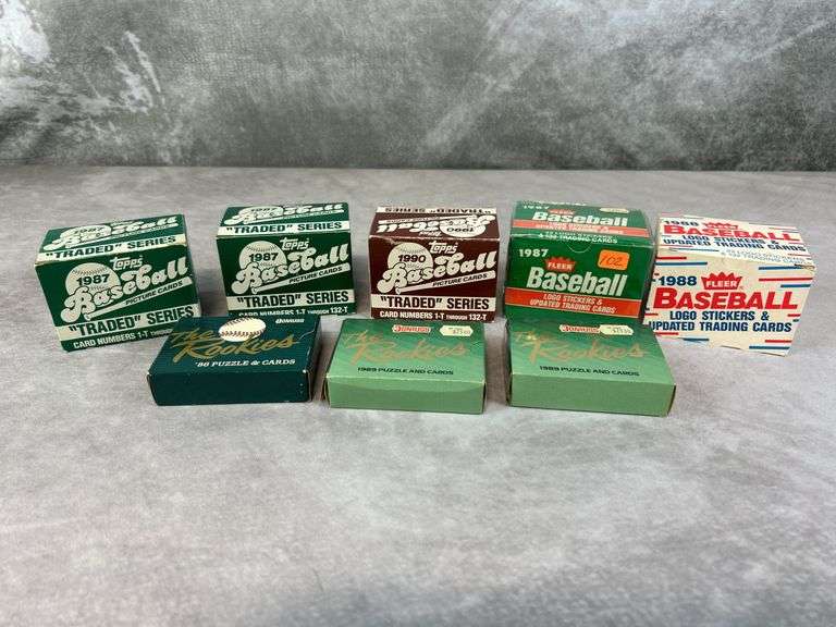 factory baseball traded & update sets: 8 total - Kaufman Realty & Auctions