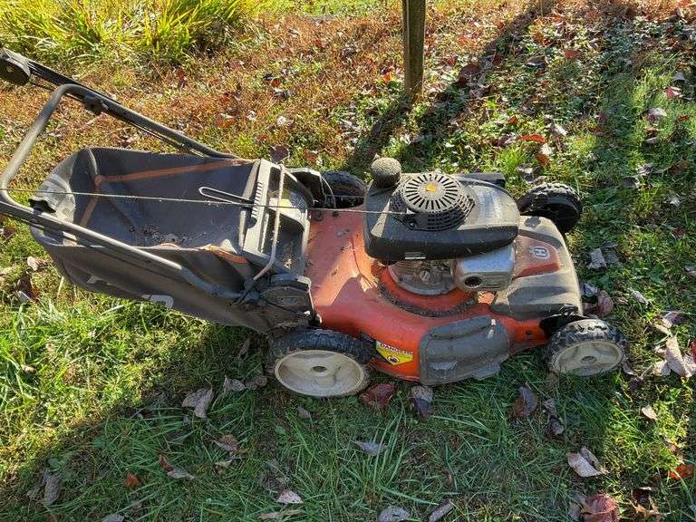 Husqvarna HU 800AWDX Self Propelled Rear Bagger Push Mower - Kaufman ...