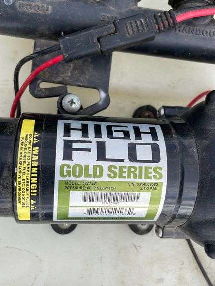 High Flo Gold series 30 gallon pull behind sprayer - untested - Kaufman ...