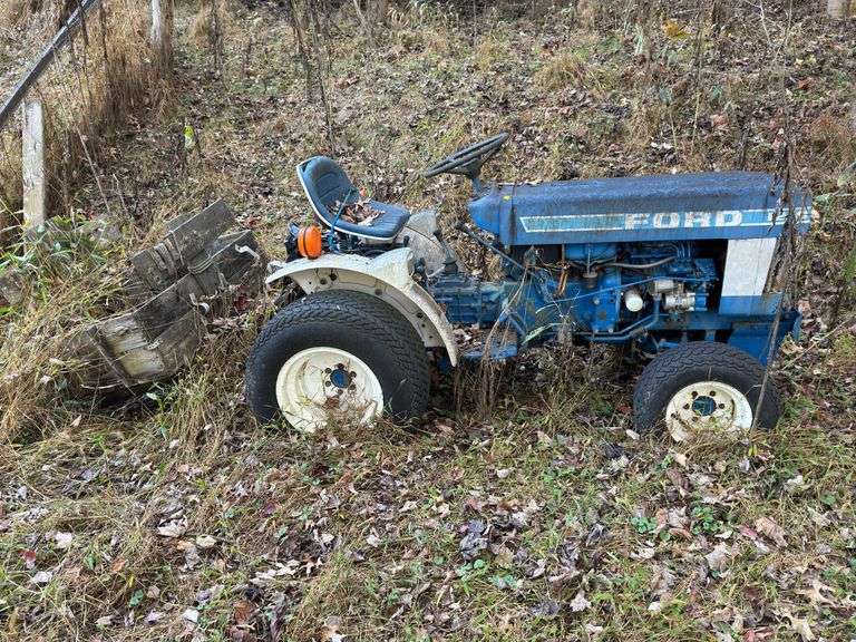 Ford 1210 Farm Tractor Model #AC352E (Unknown Functionality) - Kaufman ...