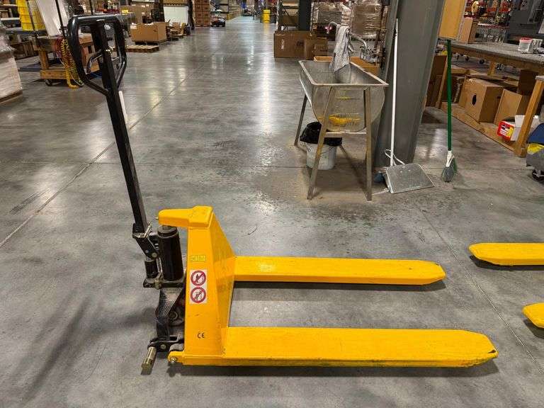 Wesco 272976 High Lift Pallet Jack 3300 Lbs Capacity - Kaufman Realty & Auctions