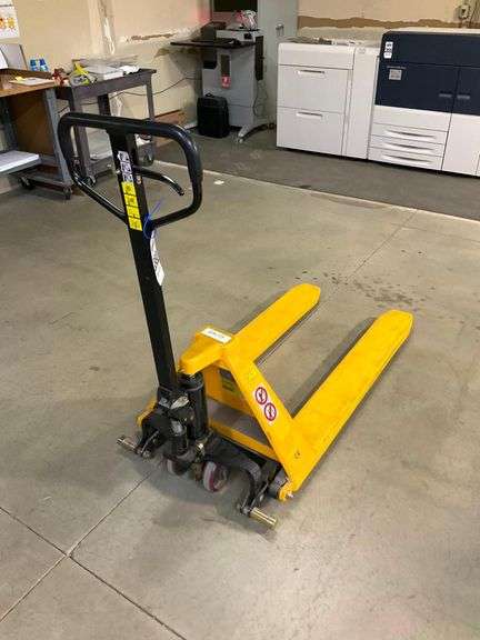 Wesco 272976 High Lift Pallet Jack 3300 Lbs. Capacity . G17071017 - Kaufman Realty & Auctions