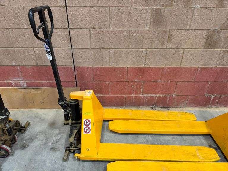 Wesco 272976 High Lift Pallet Jack, 3300 Lbs. Cap. . G17091205 - Kaufman Realty & Auctions