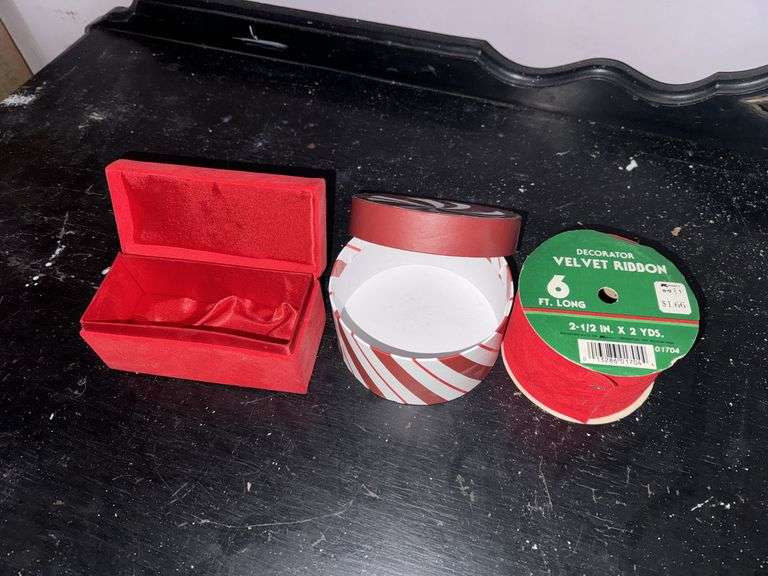 Ribbon, Boxes - Kaufman Realty & Auctions