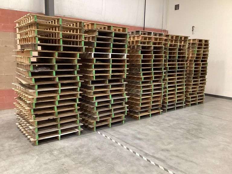 100 Pallets 40" x 48", In New Condition - Kaufman Realty & Auctions