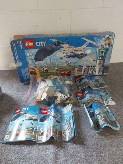 LEGO CITY 60210 - Kaufman Realty & Auctions