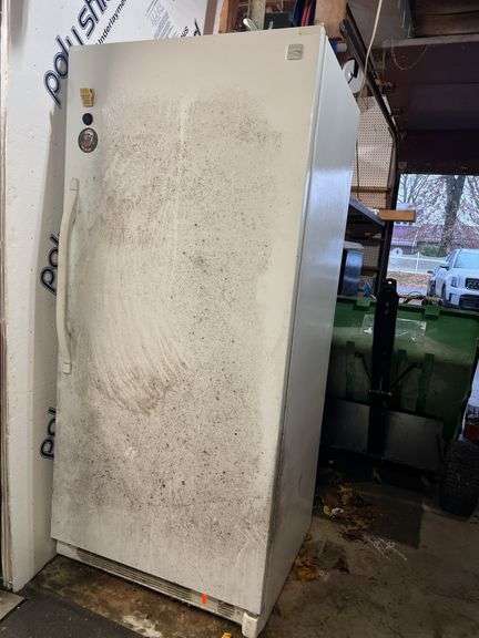 Kenmore upright freezer - Kaufman Realty & Auctions