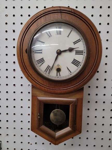 VINTAGE GILBERT WALL CLOCK WITH KEY - Kaufman Realty & Auctions