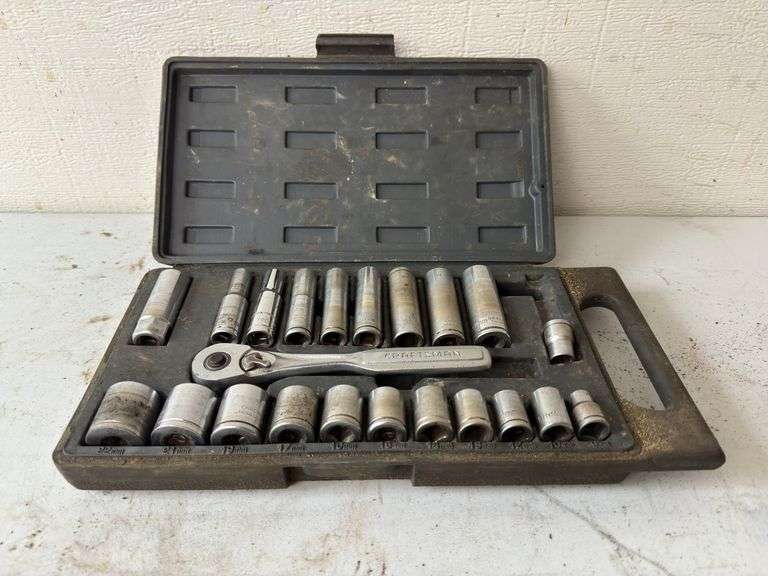 Popular Mechanics Socket Sets - Kaufman Realty & Auctions