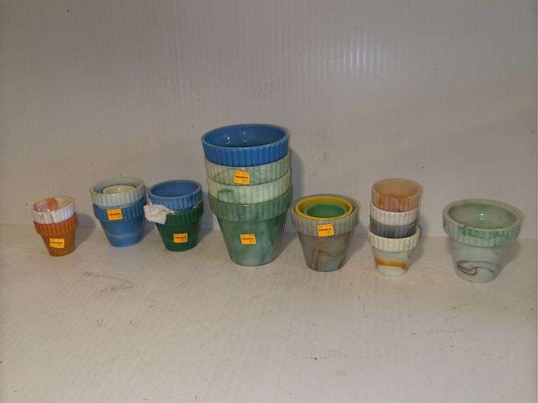 Assortment of Akro Agate Flower Pots - Kaufman Realty & Auctions