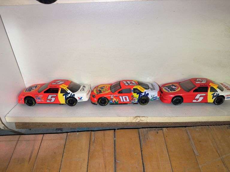 Ricky Rudd Autographed 1:24 Scale Die Cast Cars - Kaufman Realty & Auctions