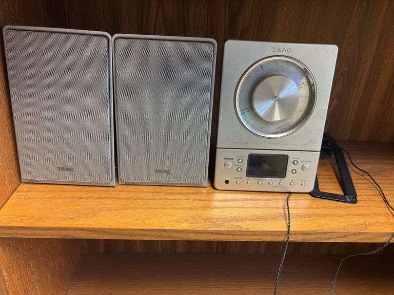 Teac Radio & Speakers - Kaufman Realty & Auctions