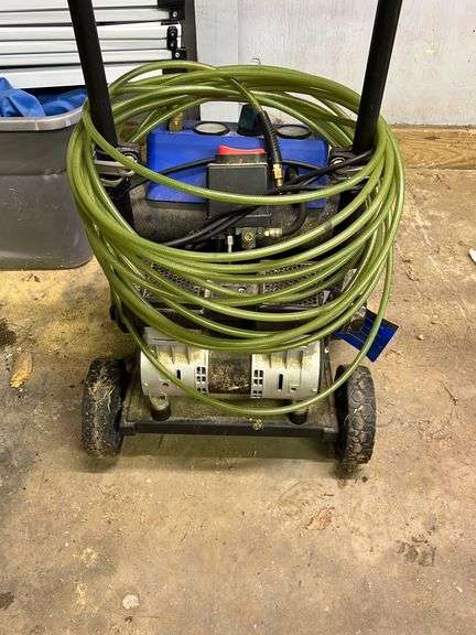 Kobalt Quiet Tech air compressor - Kaufman Realty & Auctions