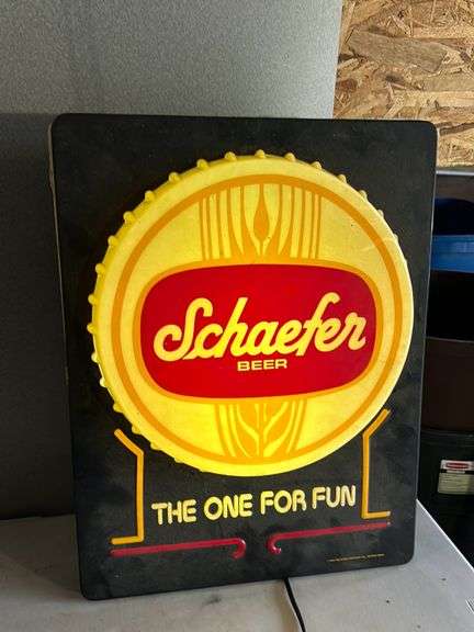 Schafer beer lighted sign- works - Kaufman Realty & Auctions