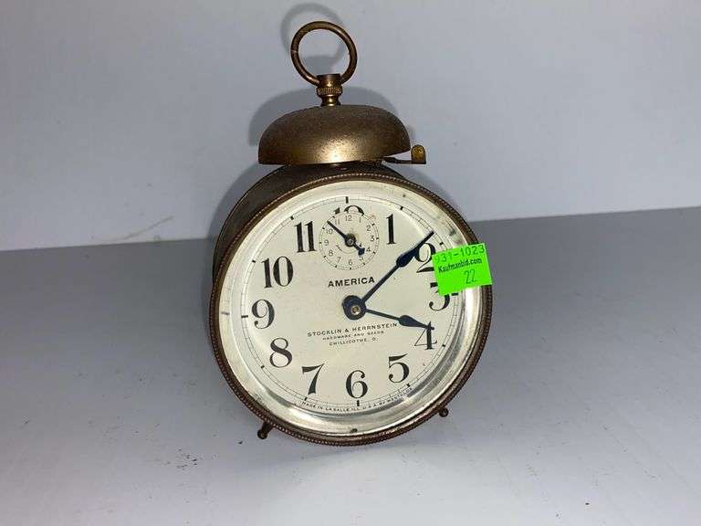 Stockton & Herrnstein America Clock - Kaufman Realty & Auctions