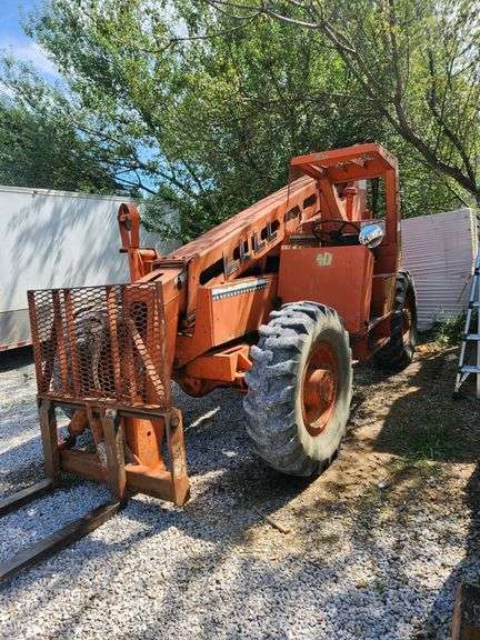 LULL Highlander Telehandler hrs. Unknown - Kaufman Realty & Auctions