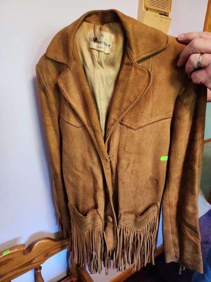 Conch shells, sea shell necklace & leather fringe jacket - Kaufman ...