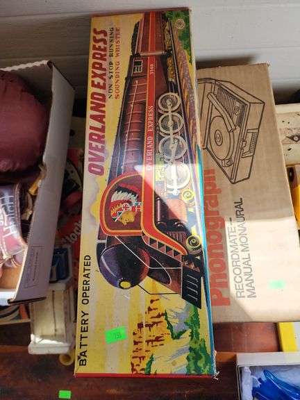 Battery operated Overland Express & Portable Phonograph - Kaufman ...