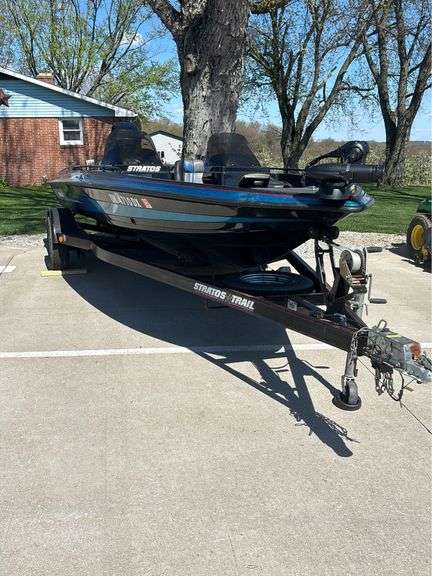 Stratos 274 Bass Boat w/Evinrude Intruder 150 motor , Minn Kota ...