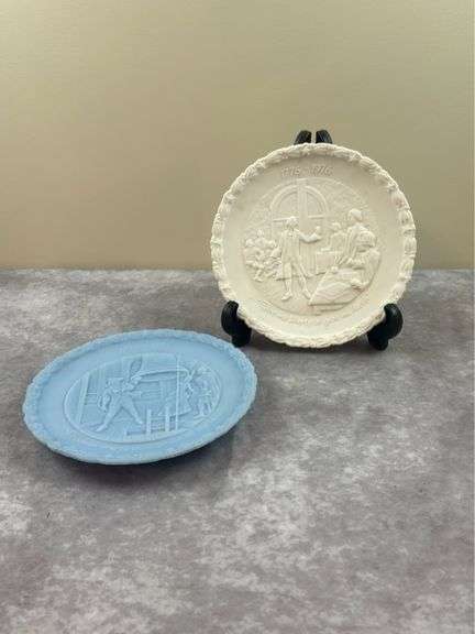 Bicentennial Fenton plates - Kaufman Realty & Auctions