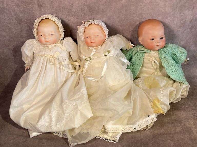 VINTAGE DOLLS(3) - AM DOLL CRIER (not working) & 2 DOLLS IN WHITE ...