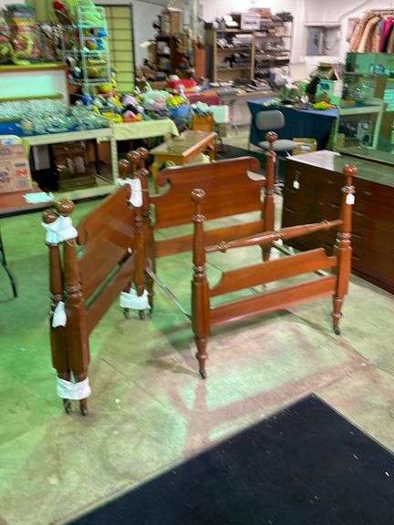 Matching maple/cherry bed frames - Kaufman Realty & Auctions