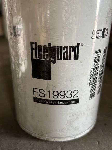 Fleetguard Fuel/Water Separator FS19932 - Kaufman Realty & Auctions