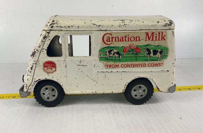 Carnation Milk Truck - Kaufman Realty & Auctions