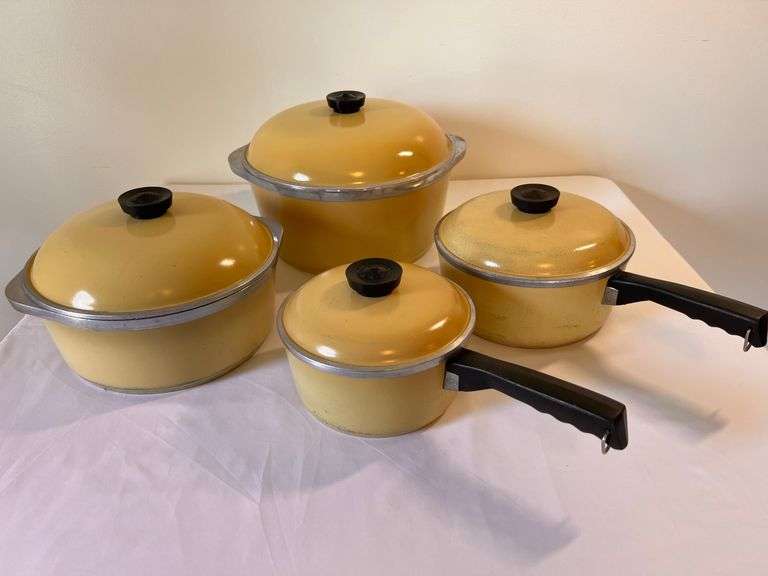 Vintage Club Aluminum Cookware - Kaufman Realty & Auctions