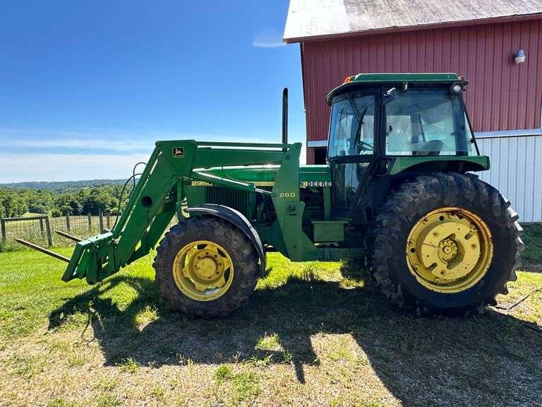 John Deere 2950 w/ loader - Kaufman Realty & Auctions