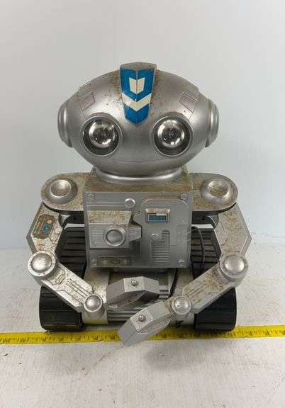 Roger Robot With Remote Controller - Kaufman Realty & Auctions
