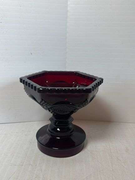 Avon Red Candy Dish And Heart Shaped Dish Set - Kaufman Realty & Auctions