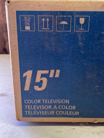 Samsung super slim 15-in LCD TV with style - Kaufman Realty & Auctions