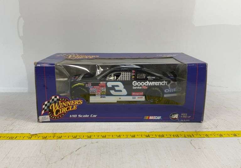 Winners Circle Dale Earnhardt Sr. Oreo Goodwrench Model Car - Kaufman ...