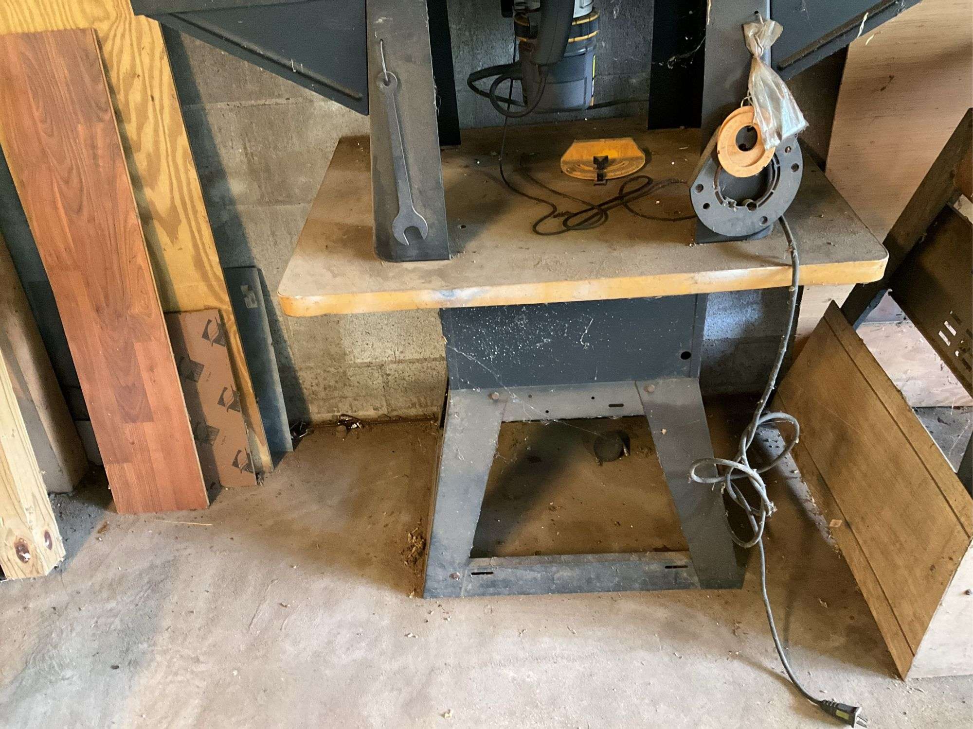 Sears Craftsman Industrial Router and Table Kaufman Realty Auctions