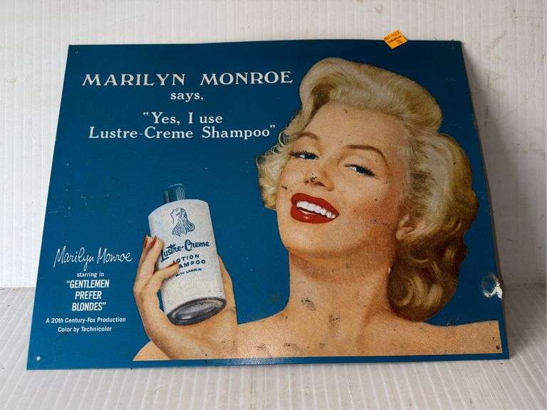 Marilyn Monroe Tin Sign - Kaufman Realty & Auctions