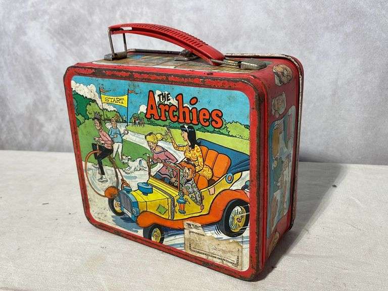 Vintage The Archies metal lunch box - Kaufman Realty & Auctions