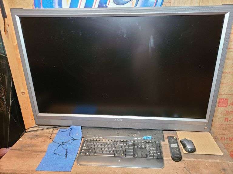 VIZIO TV WITH LOGITECH KEYBOARD AND MOUSE (44INCH SCREEN) - Kaufman ...