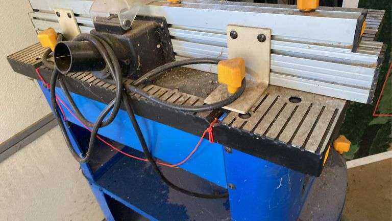 Central machinery router table store