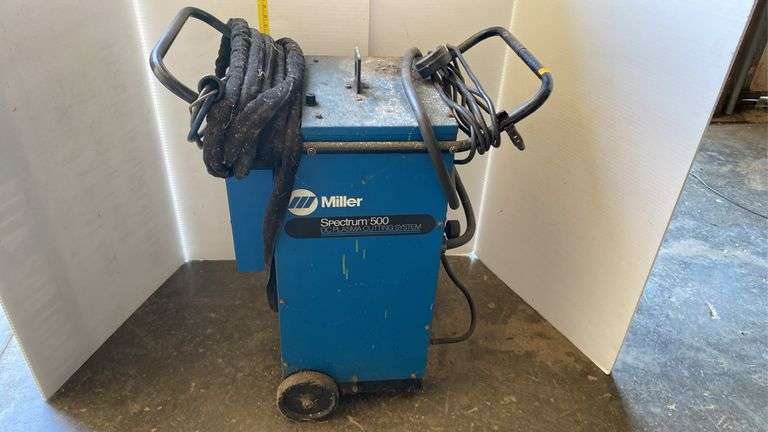 Miller Spectrum 500 DC Plasma Cutting System - Kaufman Realty & Auctions