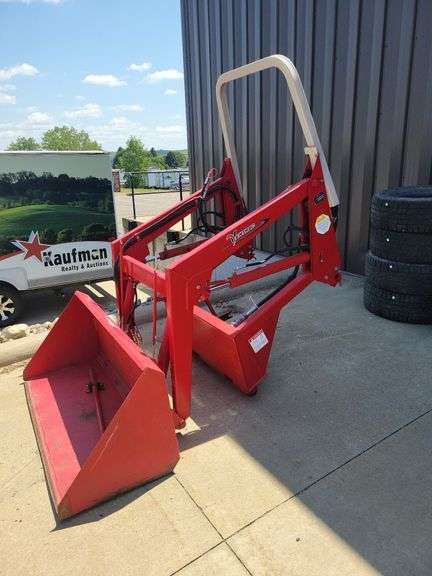 Ventrac model KH500 Versa- Loader attachment/ works great - Kaufman ...