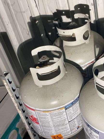 EMPTY PROPANE TANKS (2) - Kaufman Realty & Auctions