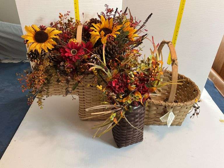 Step Basket, Denzel & Rose Ann’s Basket, Baskets w/ Decor - Kaufman ...