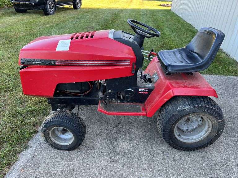 Husky 20 HP Garden Tractor w/ 50” Deck and 46” Blade. *Does not start ...